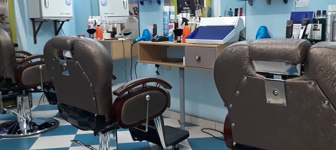 Manchado BARBERS ESTILISTES | TIMIFY